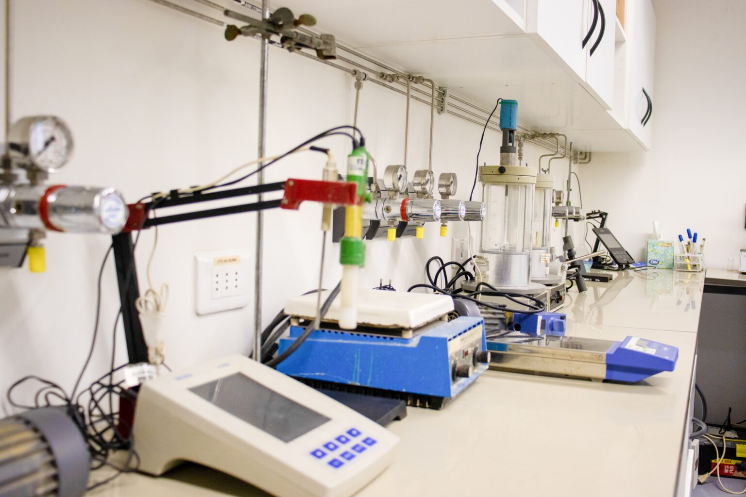 Laboratorio de investigación CPY y lixiviación - FICG UCN